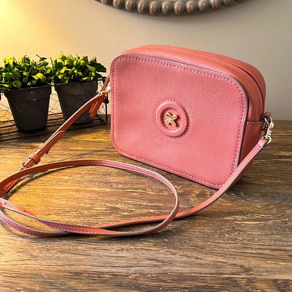 Mimco | Bags | This Beautiful Mimco Leather Purse Is A Popular Brand In ...